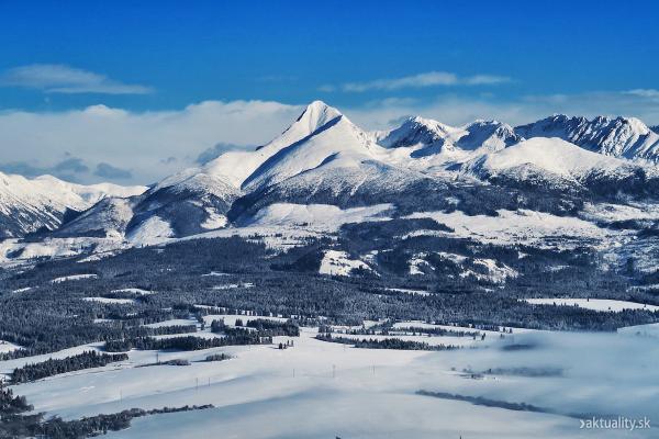 A Tátra csúcsai a levegőből – Kriván